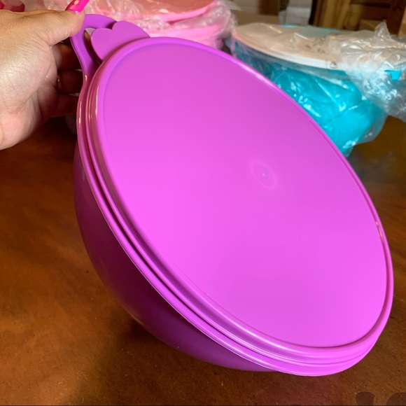 Tupperware | Kitchen | Tupperware Large Thats A Bowl | Poshmark